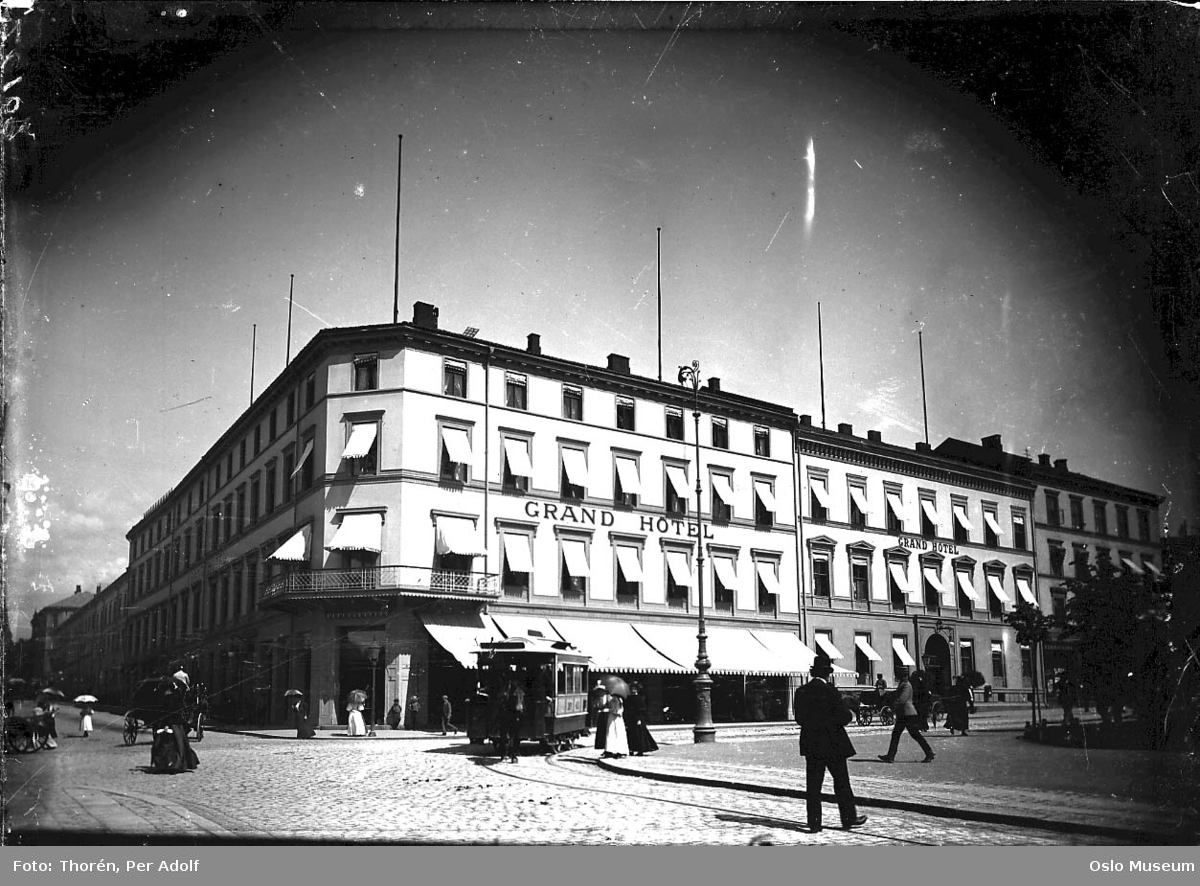 Thorén, P. A. (ca 1888). Grand hotel, Kristiania. In. Oslo museum ...
